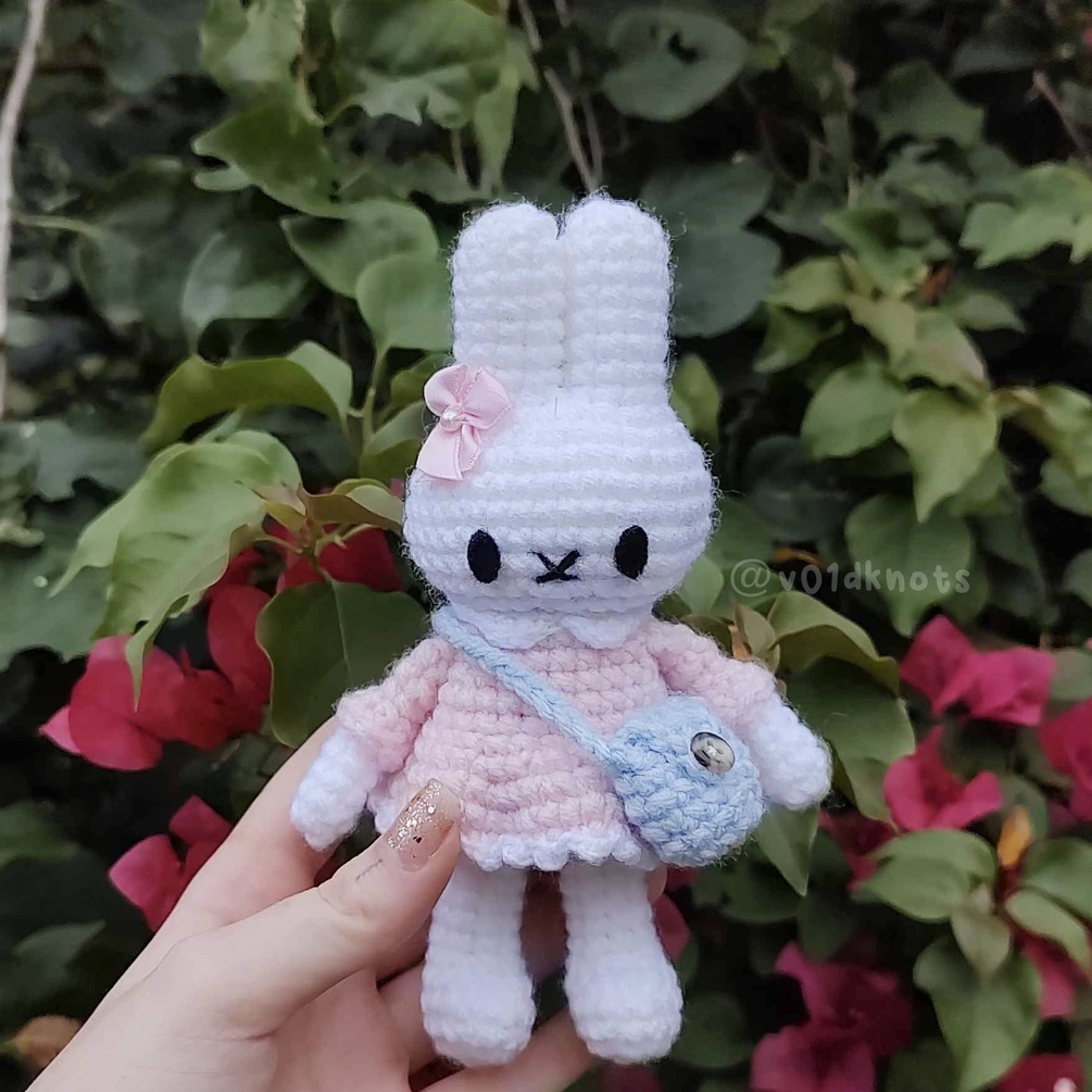 spring bunny crochet pattern