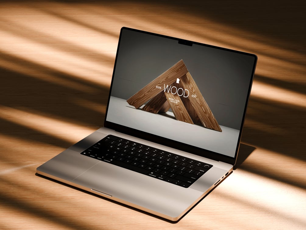 MacBook Pro - Wood N8