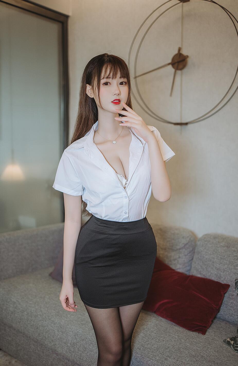 [CN:羽生三未] OL (cosplay photos|コスプレ写真)