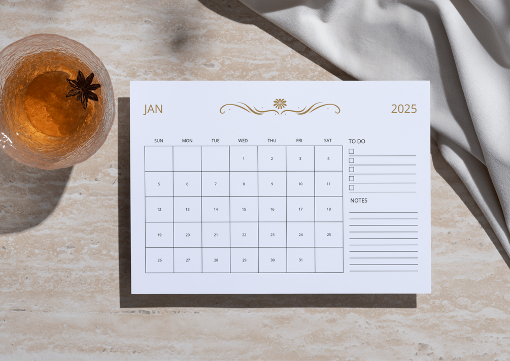 2025 CALENDAR ELEGANT GOLD DECORATIVE ELEMENTS AND A CLEAN LAYOUT
