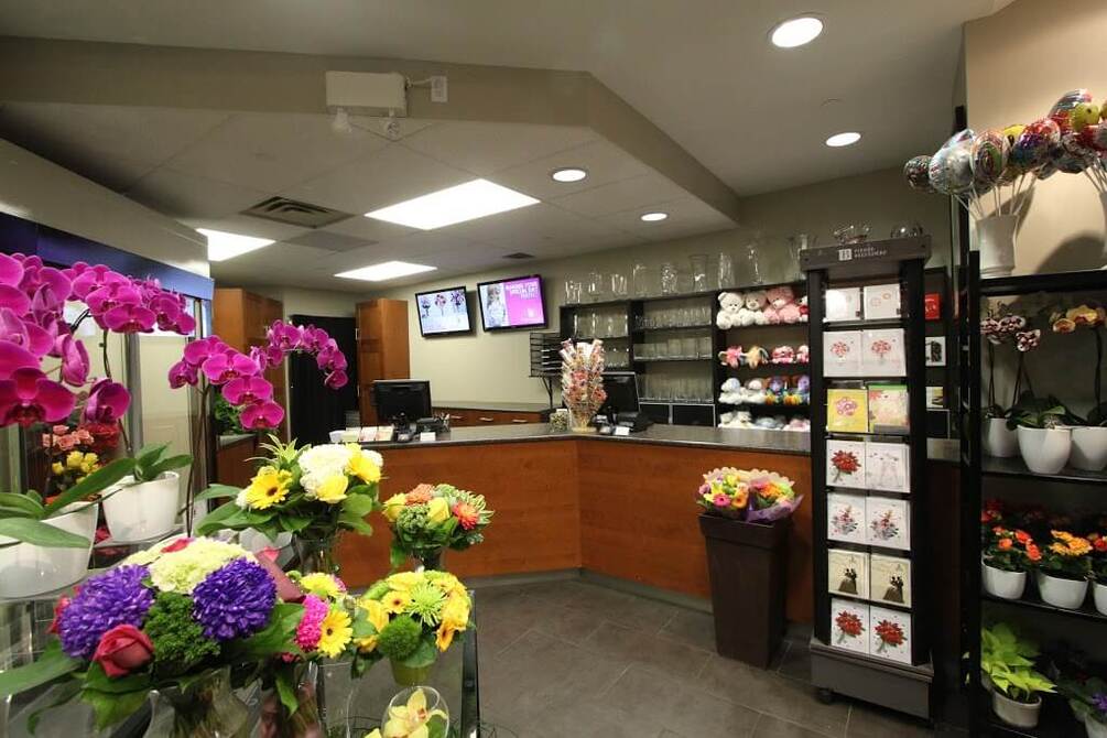 Unwrap the Beauty of Fresh Flowers with Online Flower Delivery Mississauga