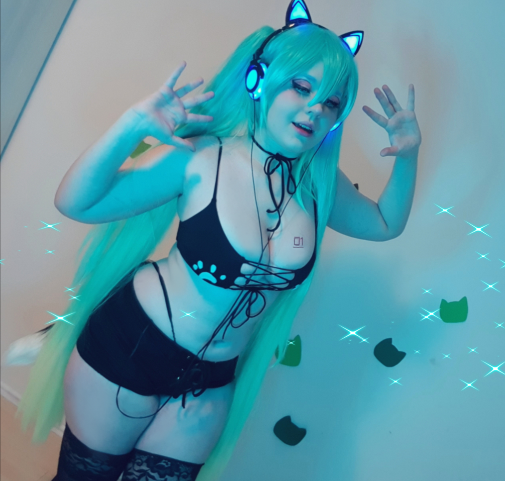Hatsune Miku Glowing Neko Set