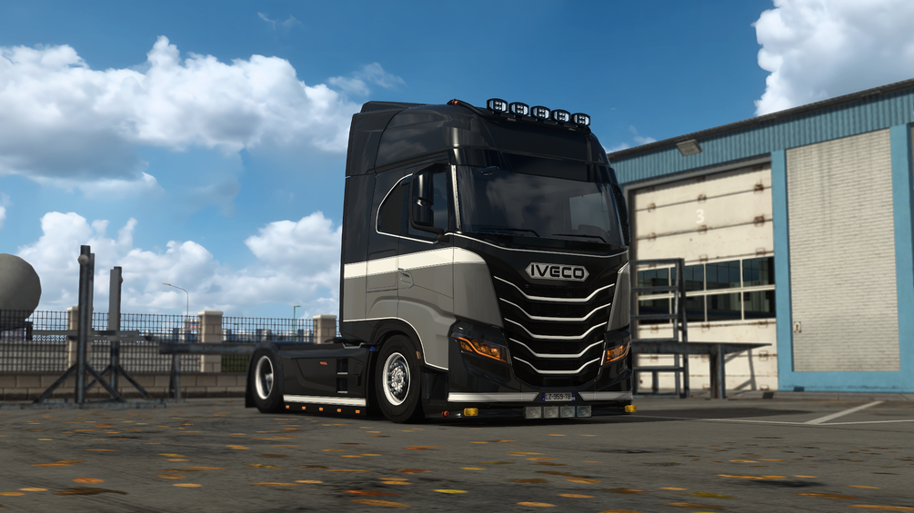 ETS2-CHANGEABLE COLOR SKIN FOR NEW IVECO S-WAY