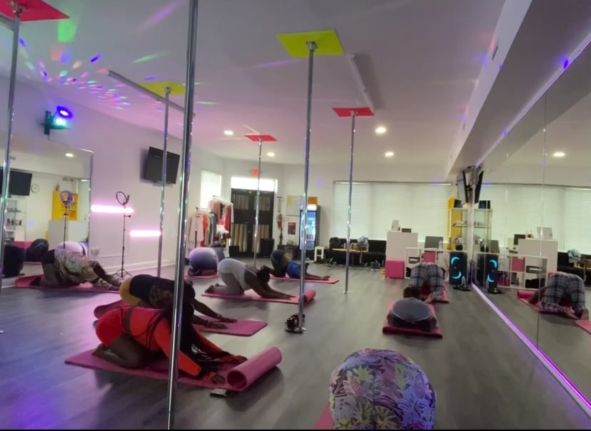 What to expect during a pole fitness class - Goddess Club Pole fitness