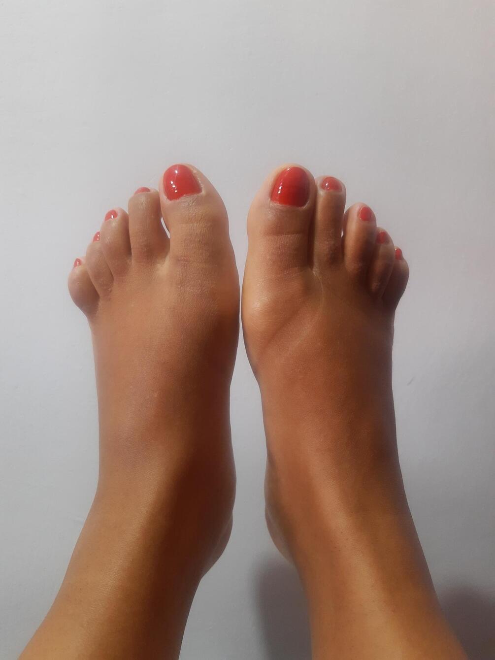 Foot single photo