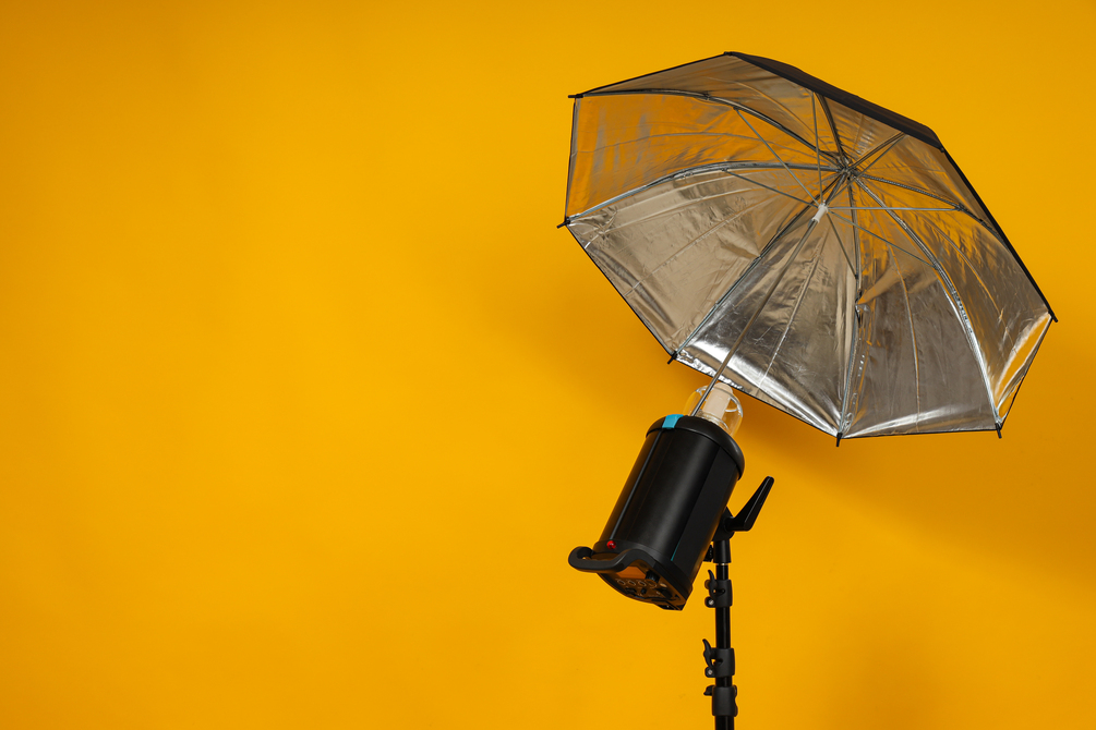 A Beginner's Guide to Photography Lighting (FREE)