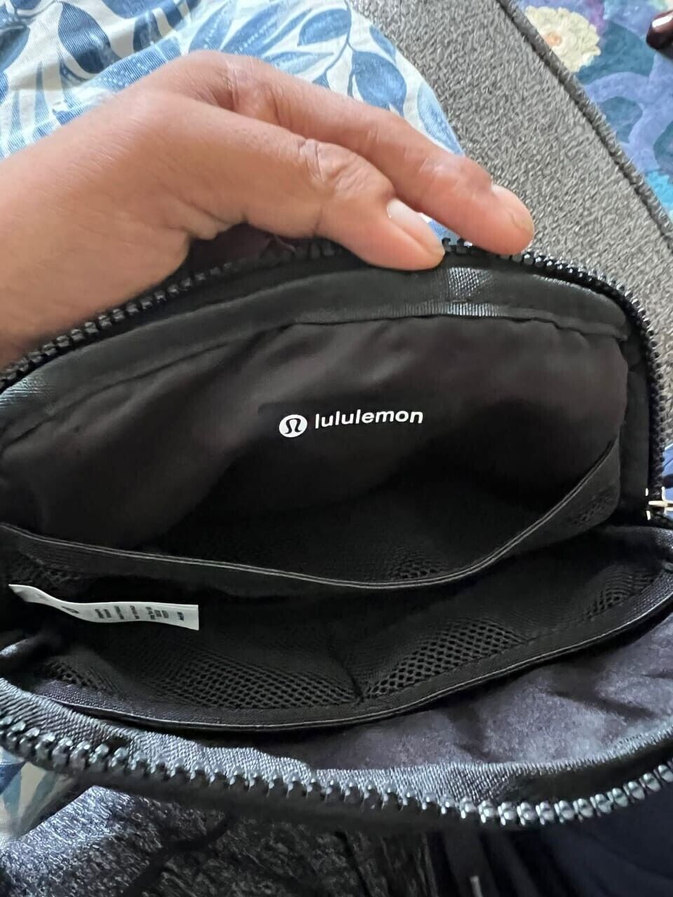Lululemon Everywhere Belt Bag LU9B78S - Black - New With Tags