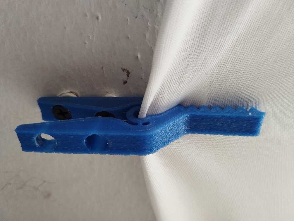 Crococlip – Crocodile/Alligator-Shaped Wall Clip (3D Printable STL) 🐊