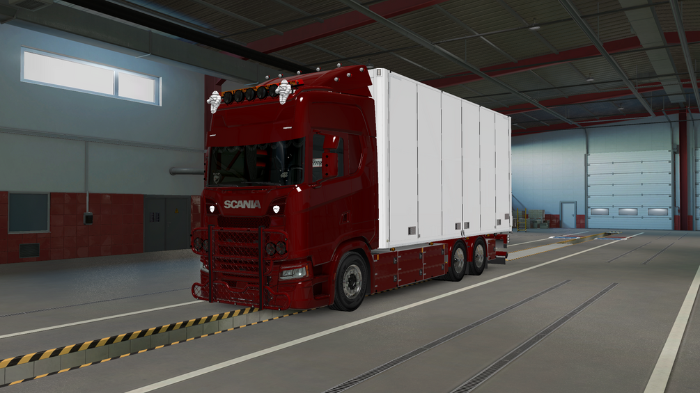 Metallic skin med vitt skåp till Scania NG S