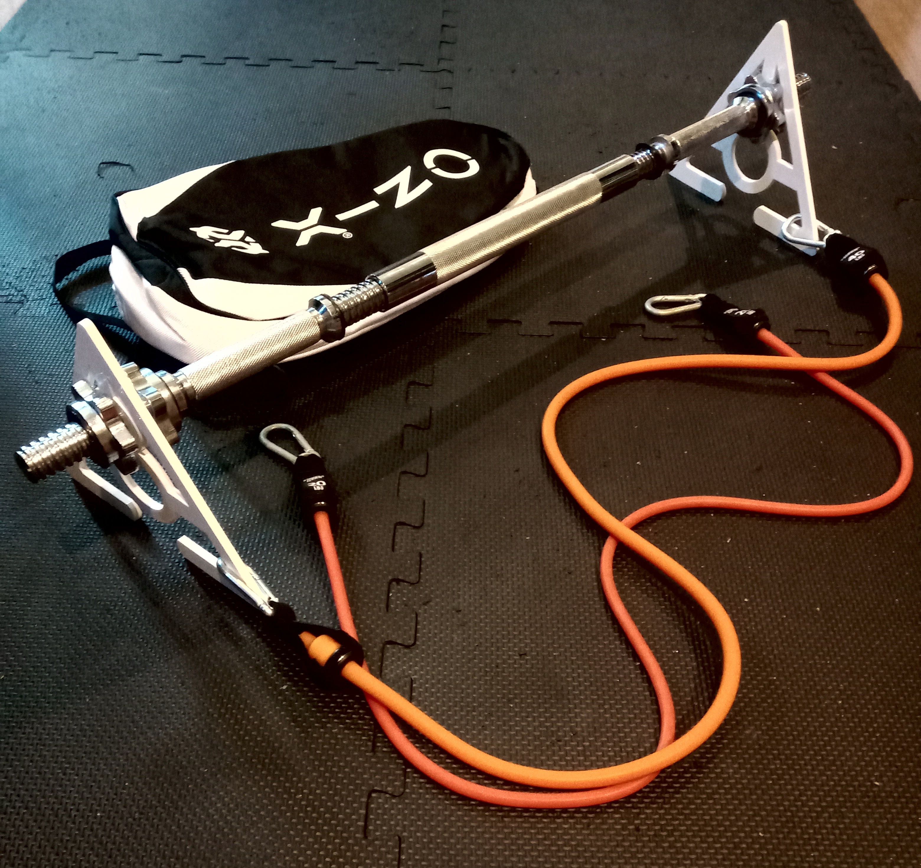 b8v8.com Metal Workout Triangle Portable Gym RED BAND 20# and 40 ...