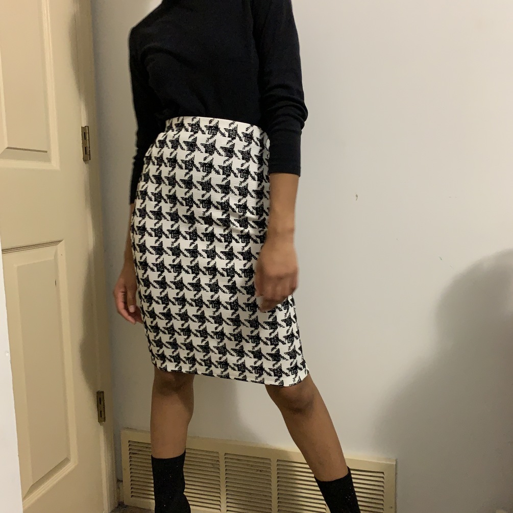 Houndstooth Midi Skirt
