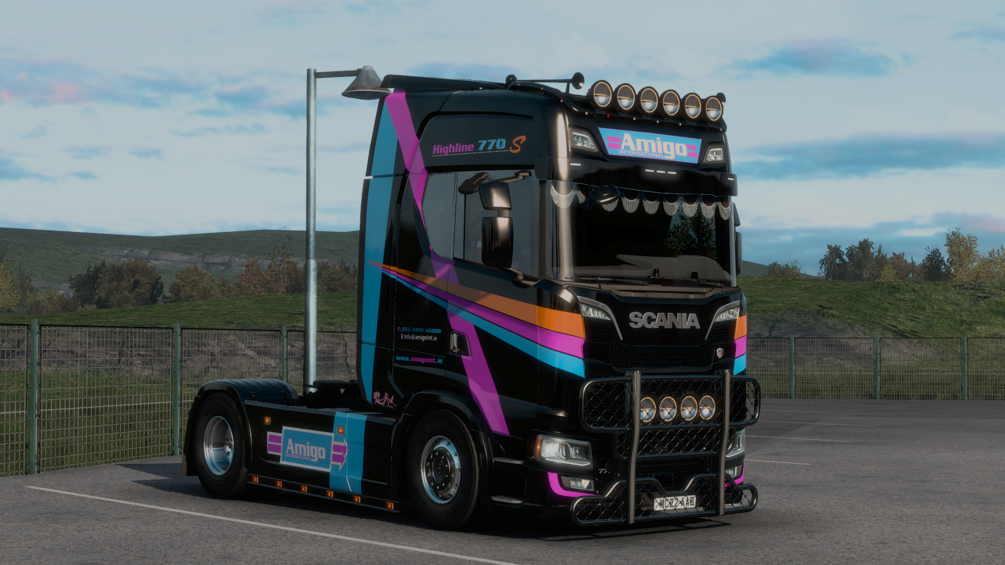 Amigo International 770s (Black)