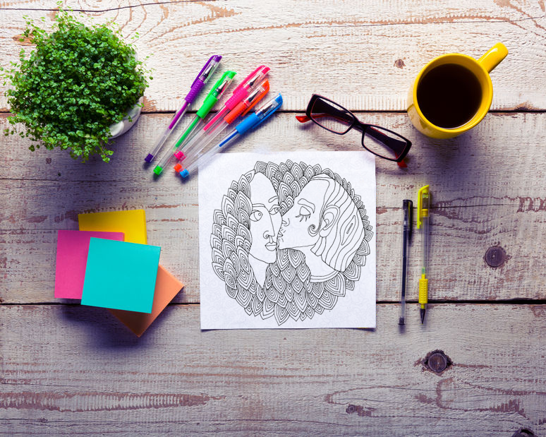 Monday Kiss - Coloring Page