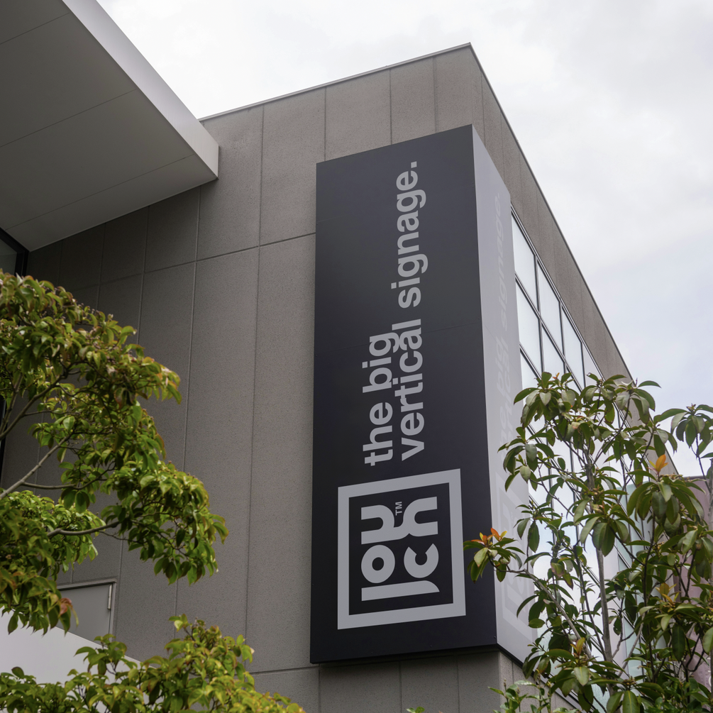 THE BIG VERTICAL SIGNAGE - Mockup