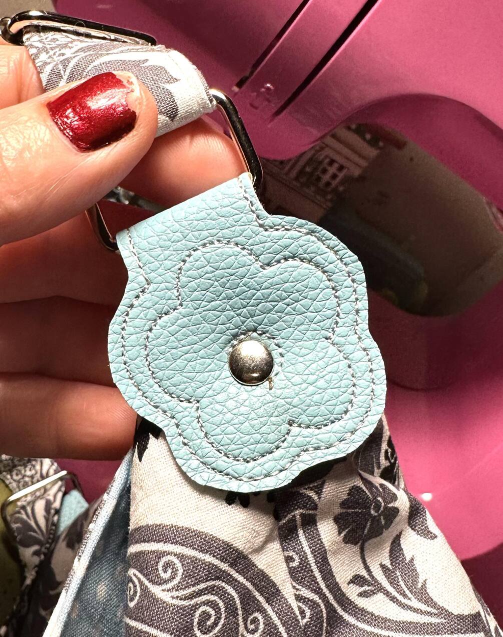 Daisy Purse Strap Ends | Faux Leather Bag Strap Ends (PES Embroidery File)