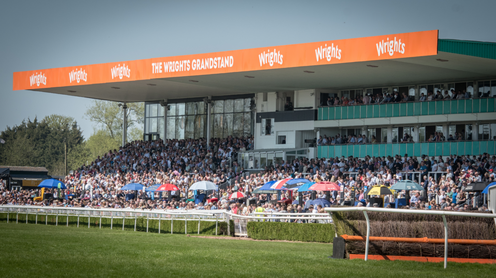 Courses for the Horses. The ultimate Racecourse guide!