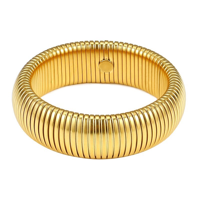Luxury Titanium Steel Bracelet – Non-Fading, Retractable & Elegant.