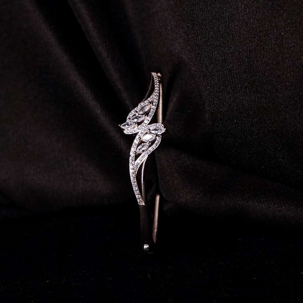 Silver Kada for girls (CODE: VSNCSK003), Silver Kada Fancy, 925 Sterling silver.