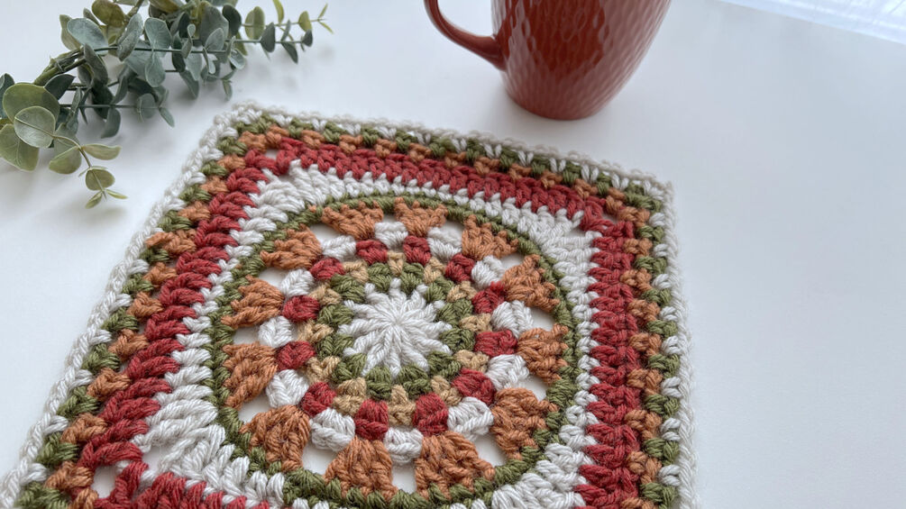 Adelaide Granny Square PDF Pattern with Symbol Charts ~ Square Only