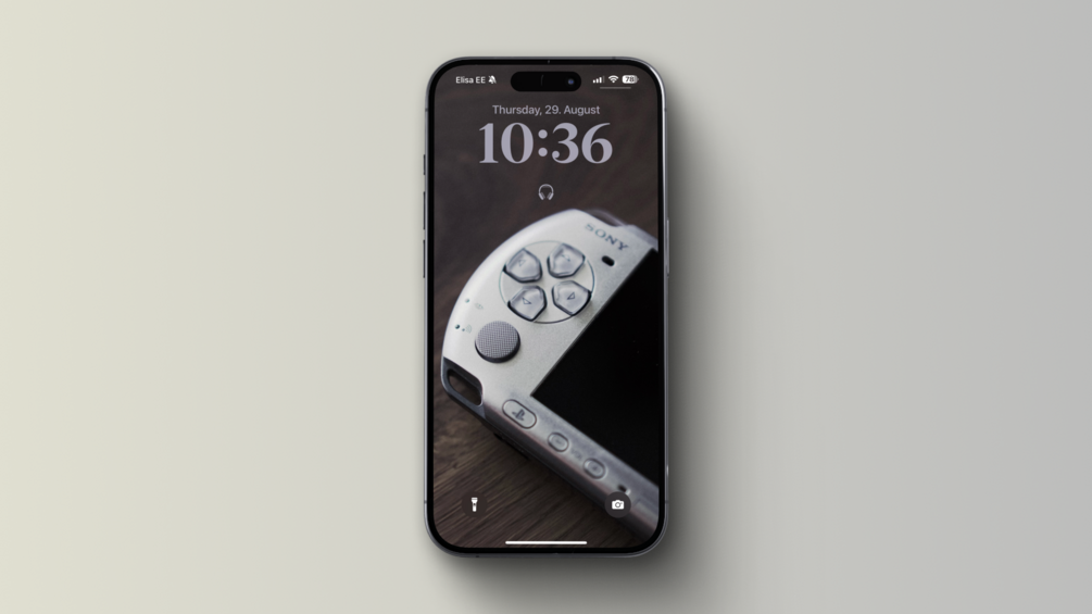 PlayStation Portable (iPhone Wallpaper)