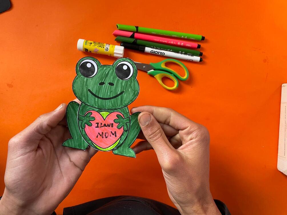 Valentine Frog Craft Activity : Valentine's Day Craft Ideas