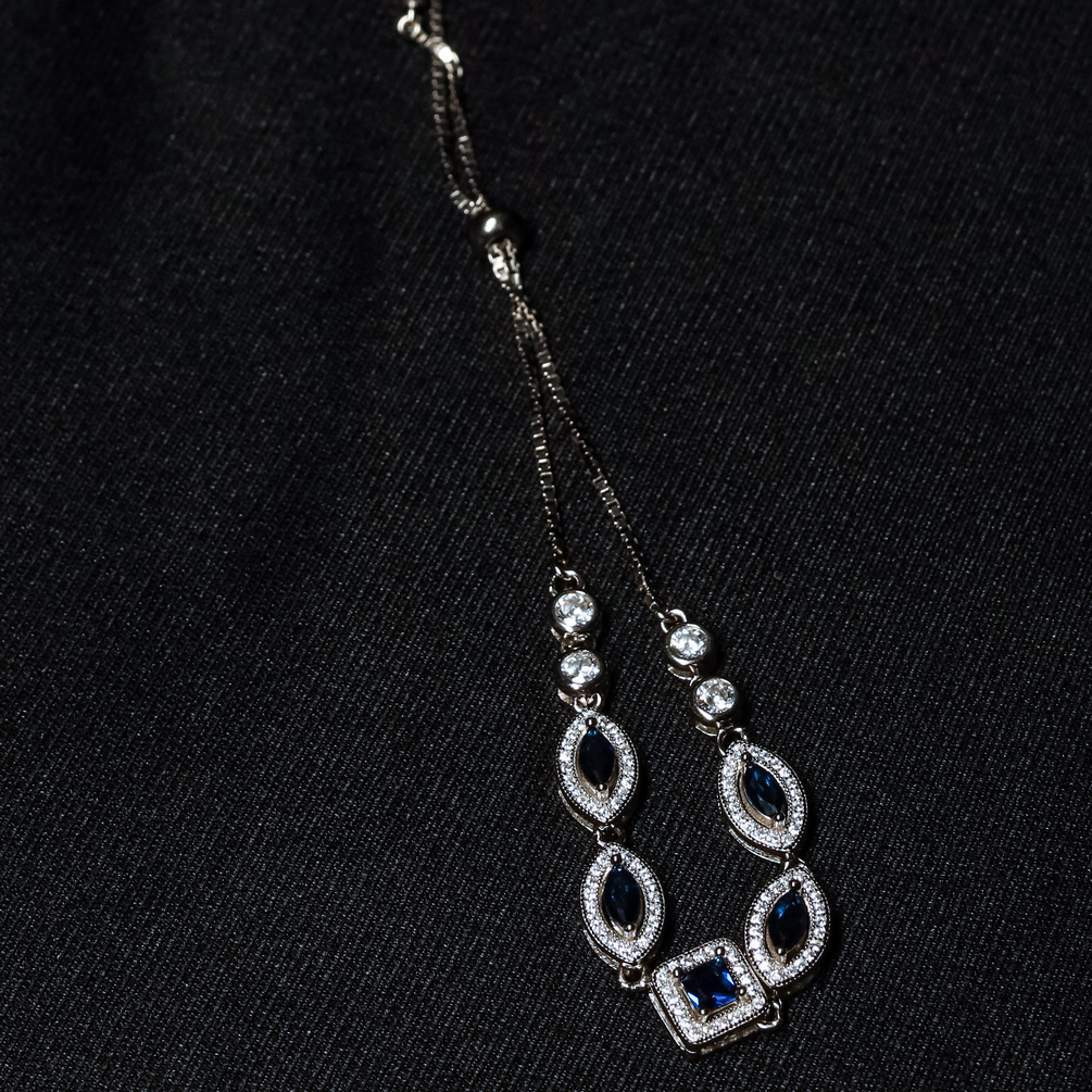 Blue Stoned Adjustable Bracelet for girls (CODE: VSNCSTADJ001), Adjustable Bracelet Fancy.