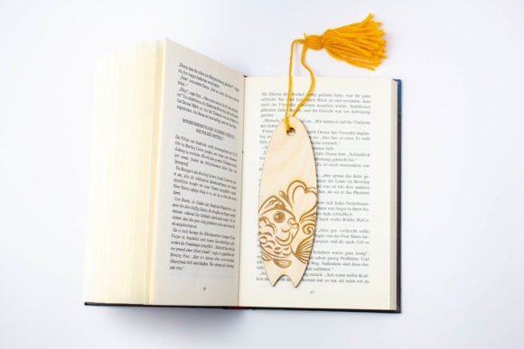 Summer Surfboard Bookmark 2