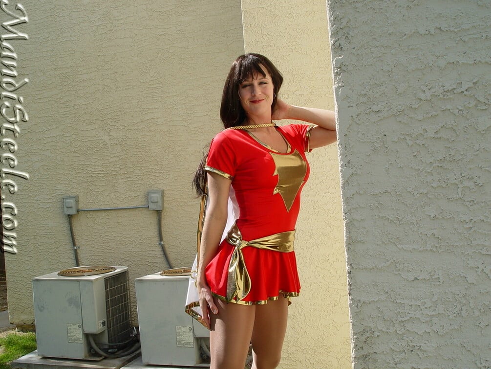 Mandi Steele in Mandi Marvel 3, a Mary Marvel cosplay superheroine ...