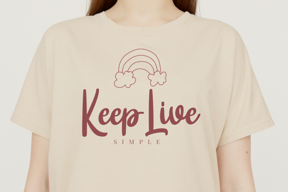 Stay Adorable | A Script Font