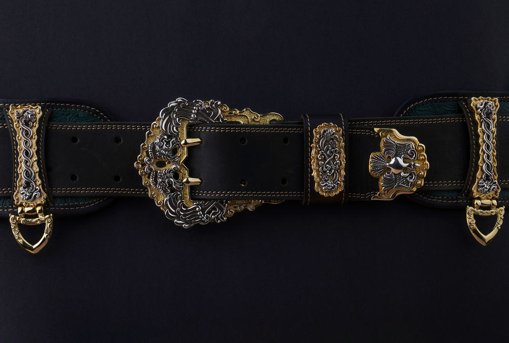 The Gereg belt of the Hu band