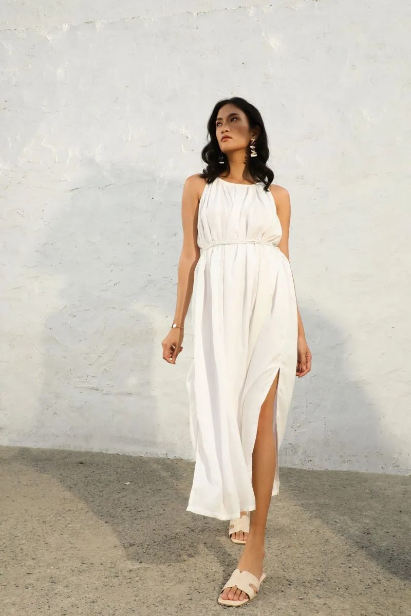 Enchanting Elegance: The White Reverie Dress - Sunscape Shop