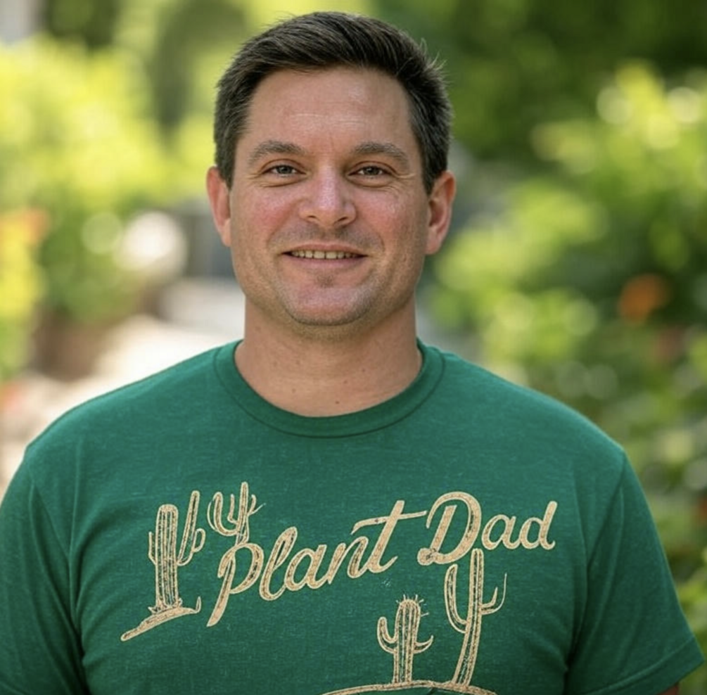 Plant Dad T-Shirt (Pre-Order)