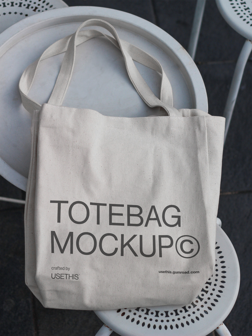 Totebag Mockup Outdoor (PSD)_M240804D