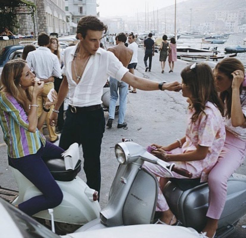 How to Flirt via Physical Touch & Escalate Properly - Seduction IQ ...