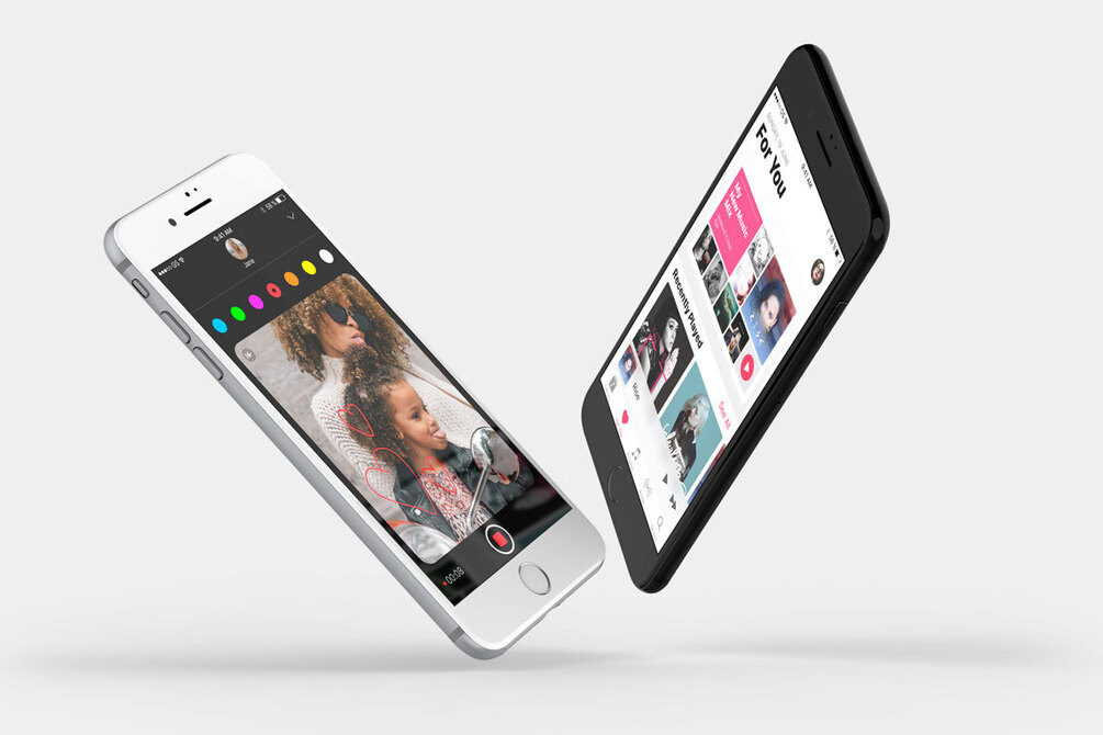 Floating iPhone 7 Mockups - 4K