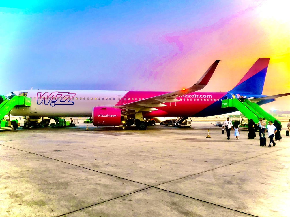 Wizz air wallpaper beautiful edition! ️🇭🇺