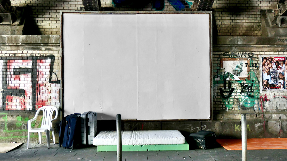 Free Dirty Billboard PSD Mockup