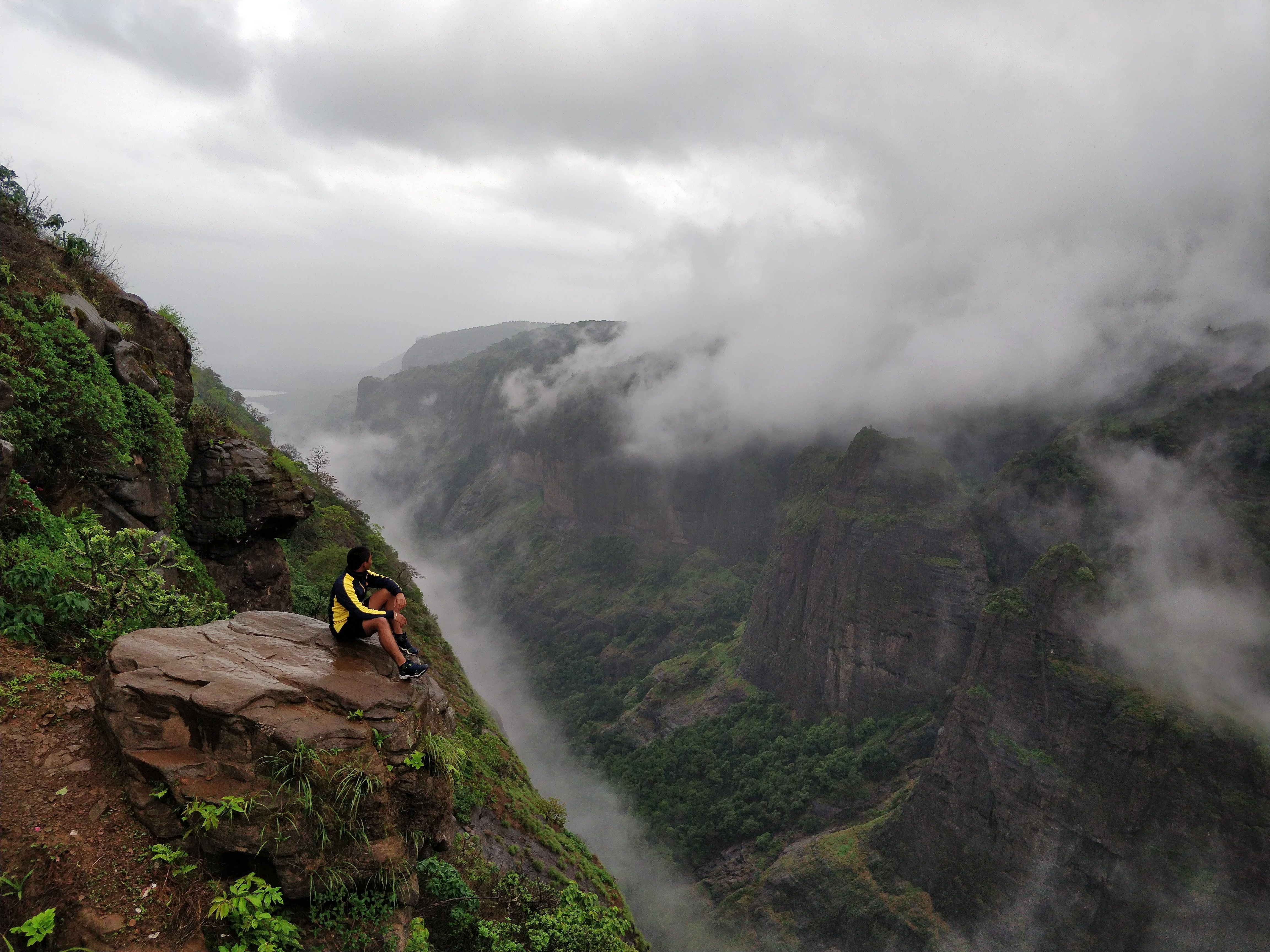 Panchgani Hill Station - A Comprehensive Travel Guide