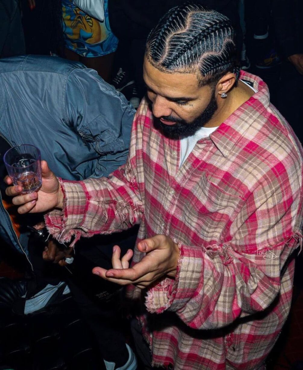 Drake beats lease for distribution platform