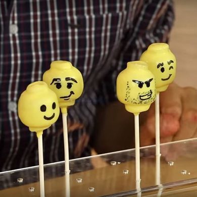 Lego Cake Pops