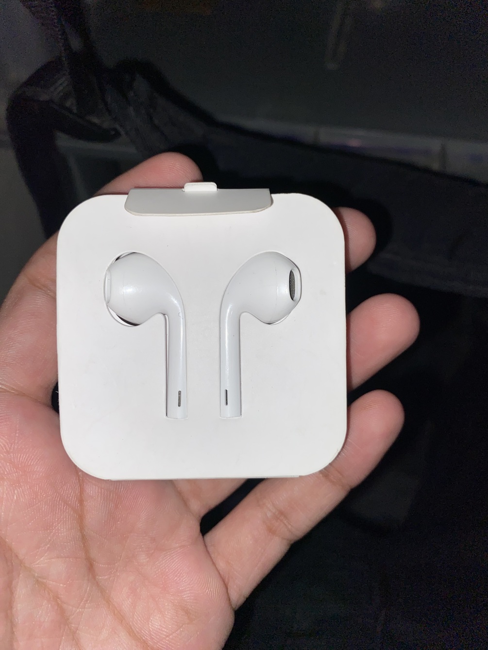 Apple HANDSFREE