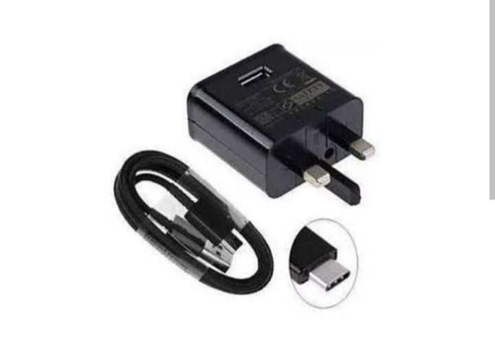 Mobile travel charger