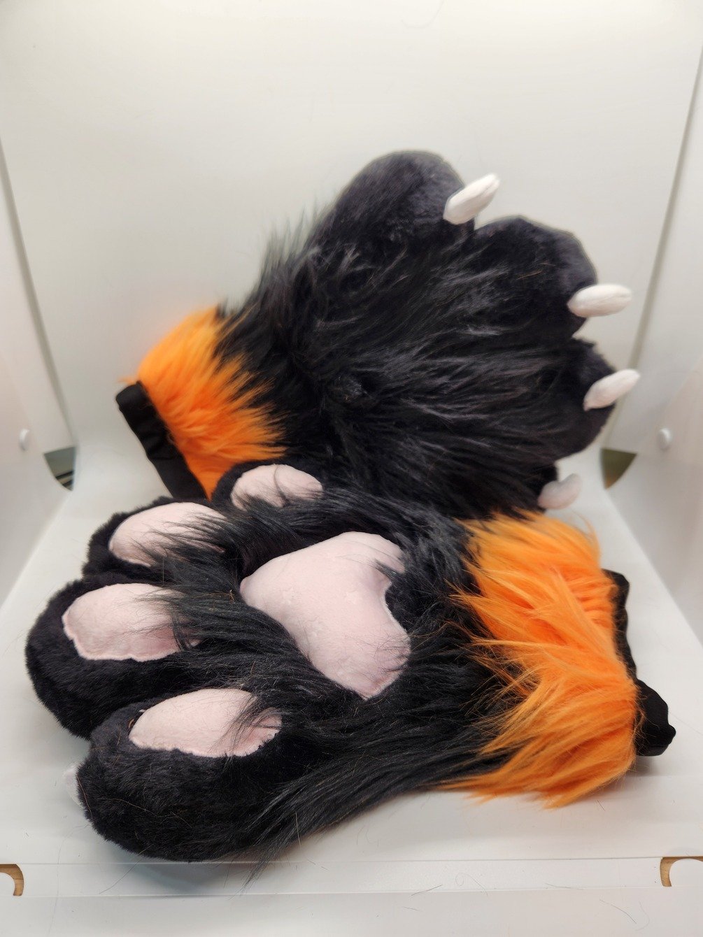 Custom Handpaws