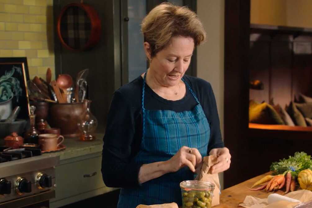 Alice Waters Teaches the Art of Home Cooking