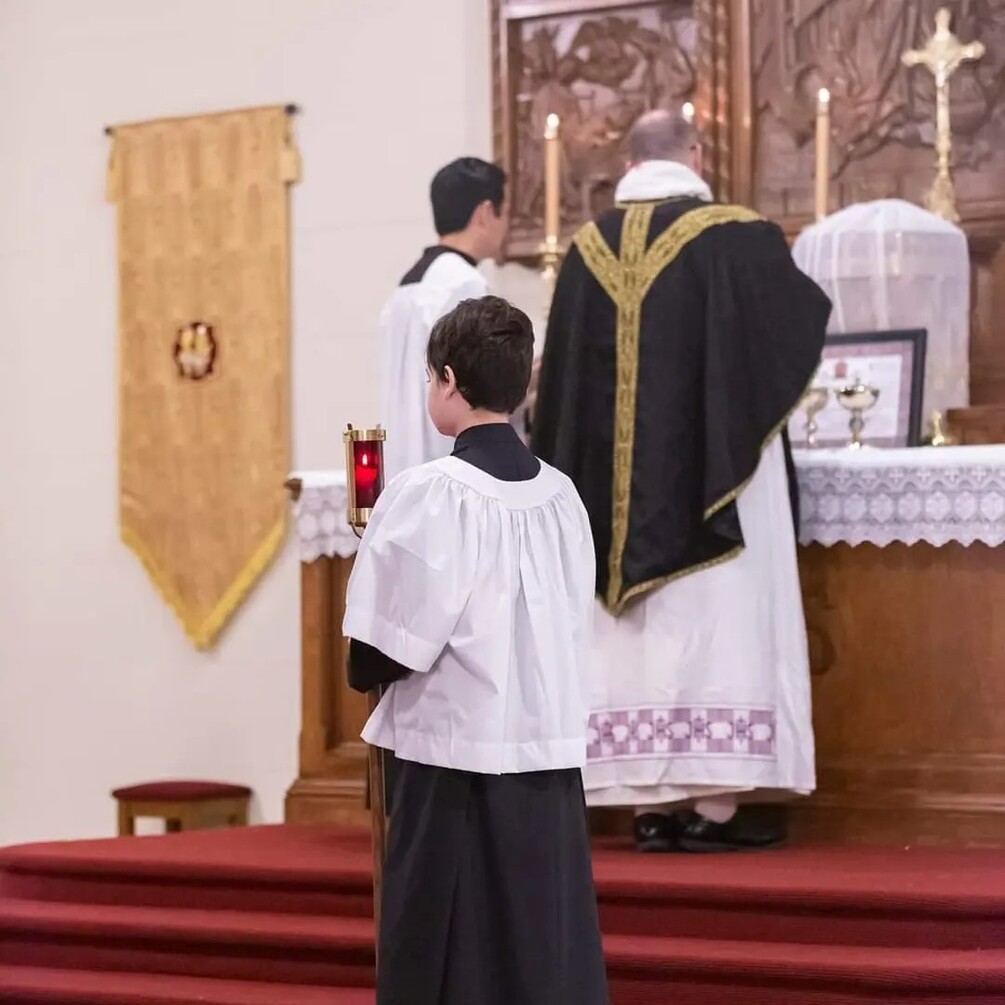 Elegant Altar Server Surplice Design