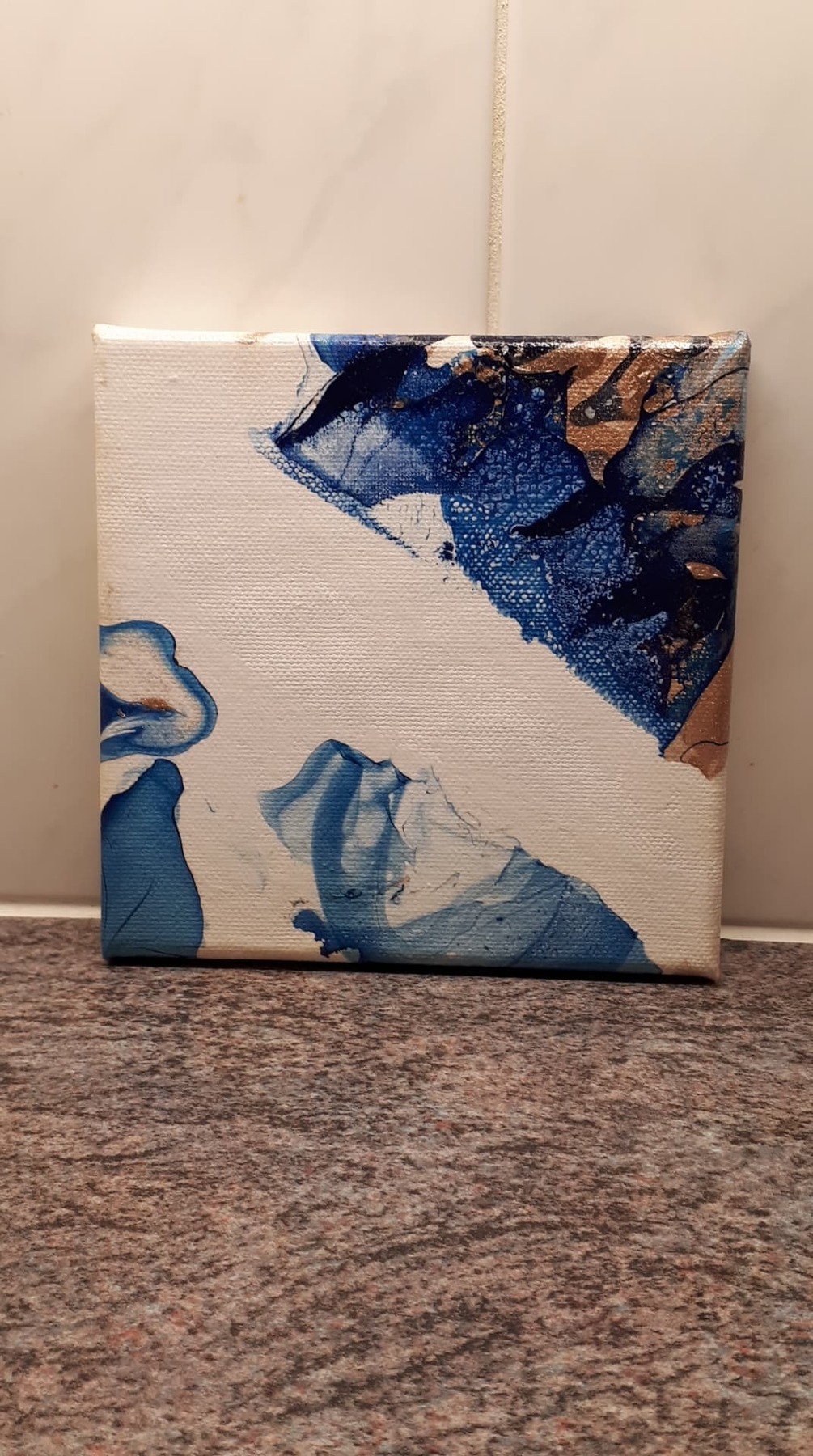 Aqua Life 2 15cmx15xm canvas acrylic diepblauw en goud marmer schilderij