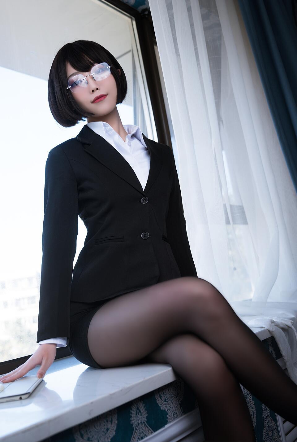 [CN:汪知子/wangzhizi] OL (cosplay photos|コスプレ写真)