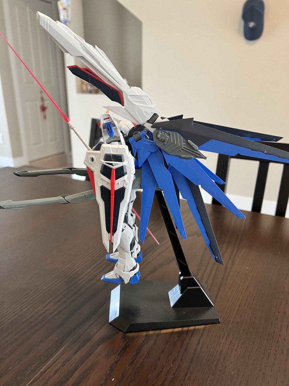 MG 1/100 Freedom Gundam Ver 2.0