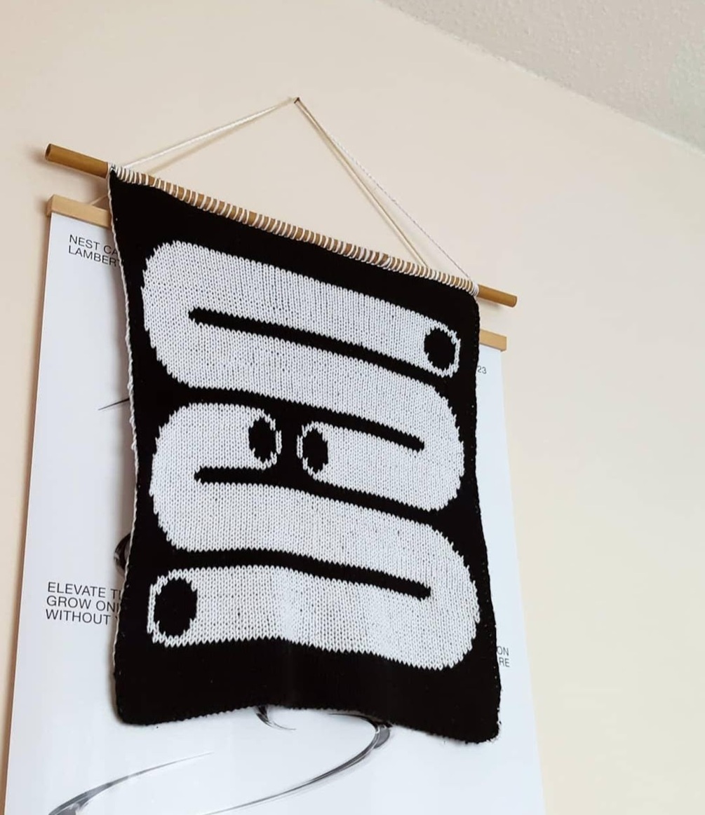 Tube Snake – Double Knitting Tapestry Pattern (free)