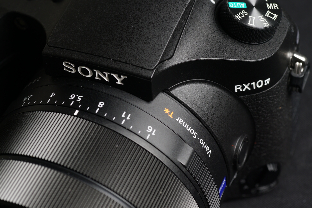 The Friedman Archives Guide to the Sony RX-10 IV